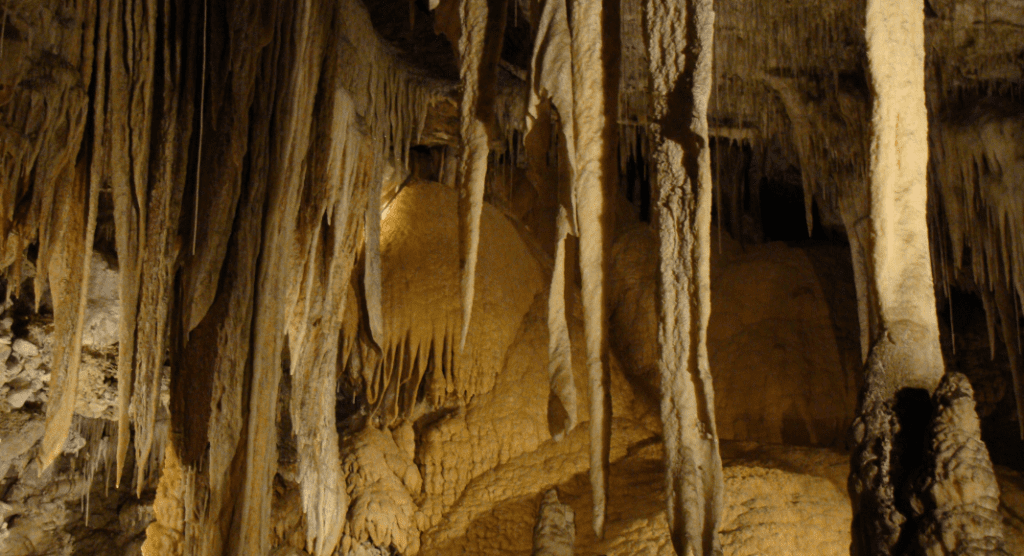 ADD THESE 8 NATURAL WONDERS TO YOUR WISCONSIN BUCKET LIST