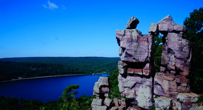 ADD THESE 8 NATURAL WONDERS TO YOUR WISCONSIN BUCKET LIST
